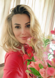 Pretty bright single woman Irina 37 years old Ukraine Nikolaev