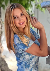 Pretty bright single woman Irina 38 years old Ukraine Nikolaev